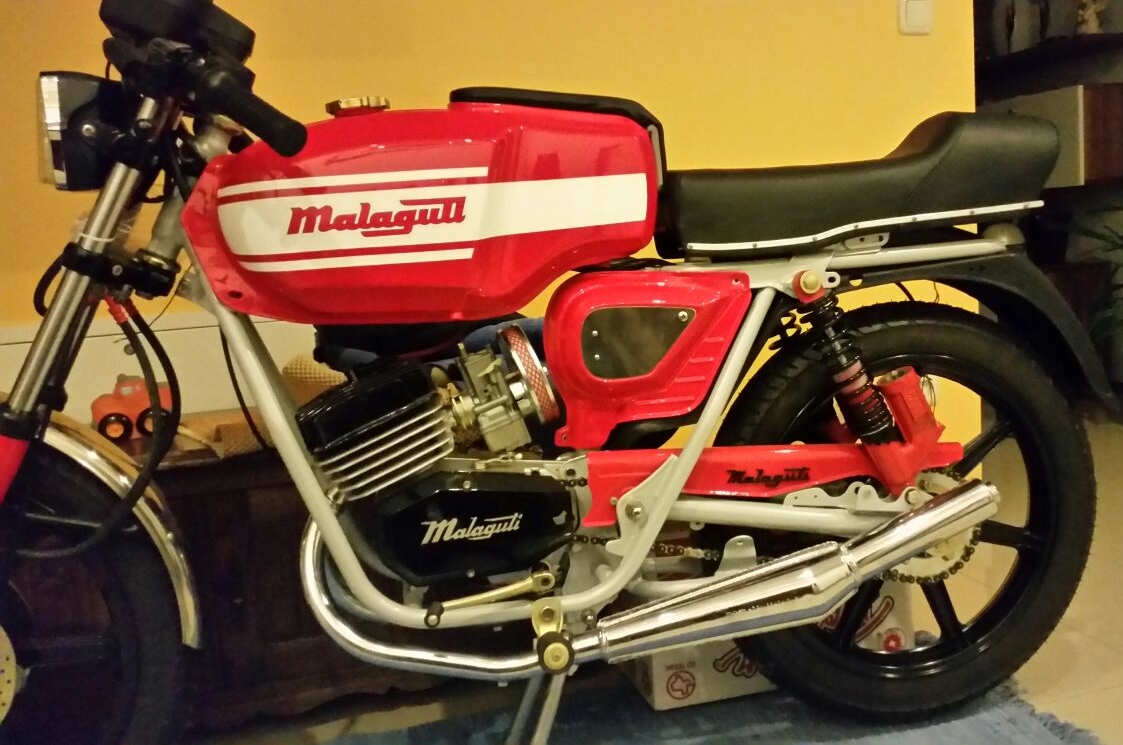 Malaguti Fanpage: Malaguti V4